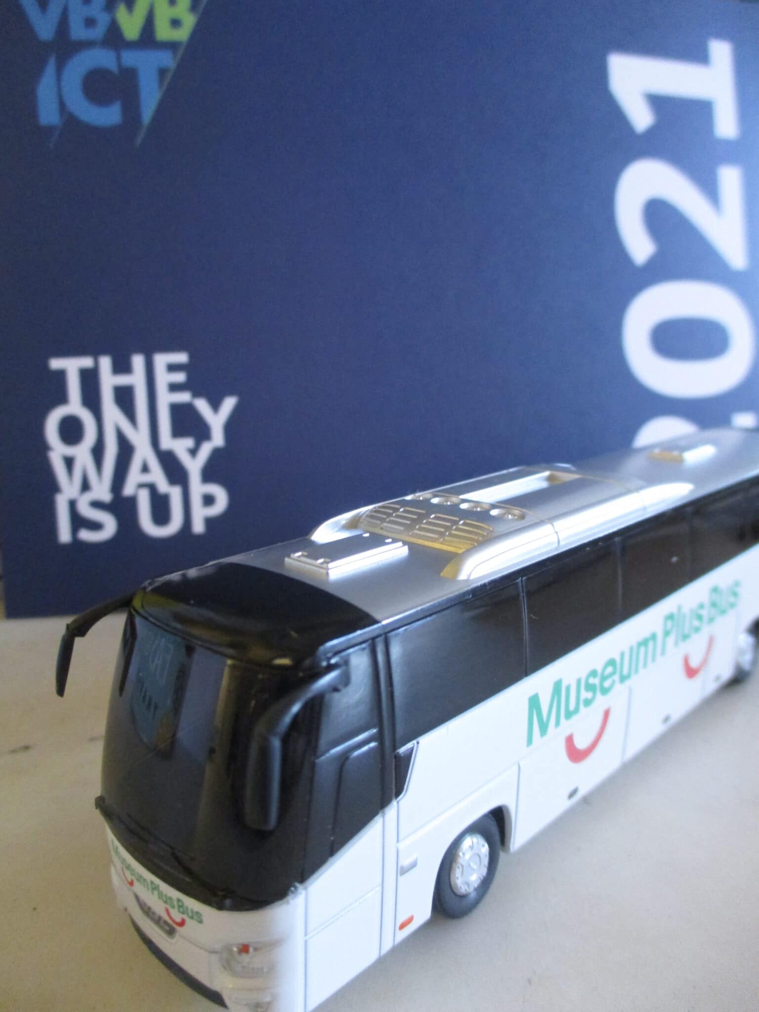 Museum Plus Bus ontvangt Nieuwjaarsdonatie - VBVB ICT